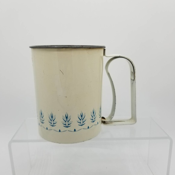 Androck | Kitchen | Vintage Androck Flour Sifter Blue White Metal Mcm ...